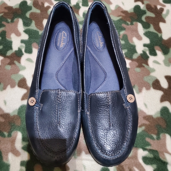 Clarks | Shoes | Clarks Bendables Leather Womens Flats Sz 2w | Poshmark